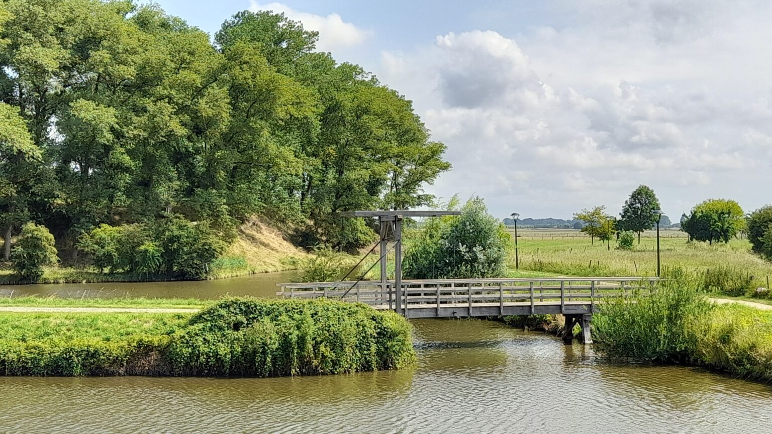 16 Things to See and Do in Sluis - Travel Toer