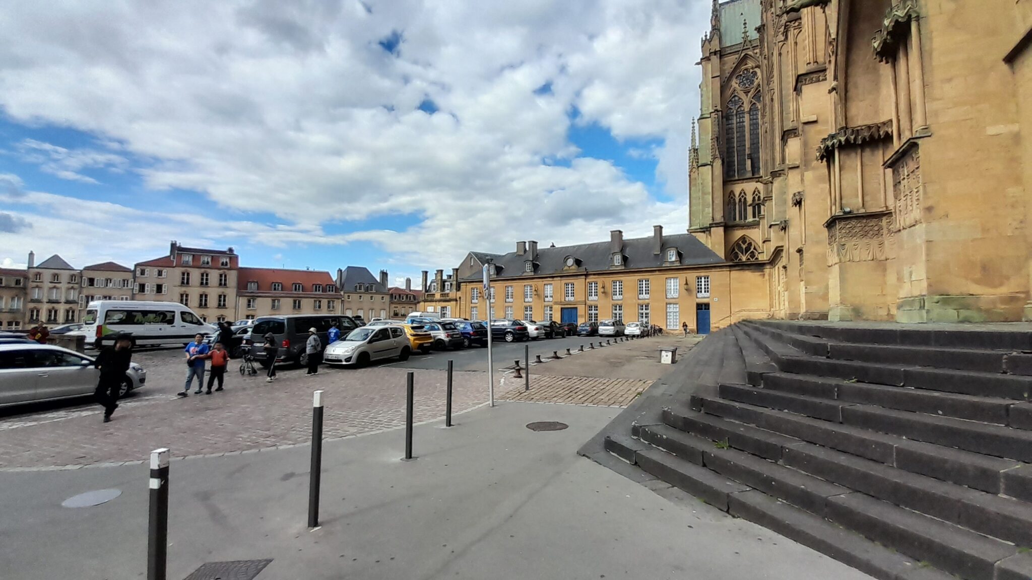 How and where to park your car in Metz - Travel Toer